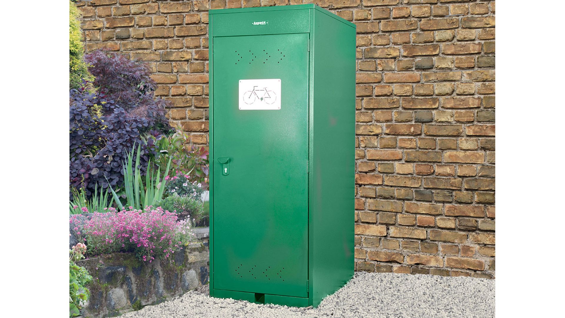 Vertical bike locker